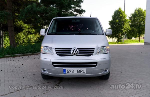 Grey Volkswagen Multivan 2005 in Tartu, with an engine capacity of 2.50 L and mileage of 349 thousand km for 7000 €, photo 2 on AUTOMOTO.COM.LV
