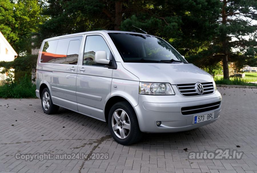 Grey Volkswagen Multivan 2005 in Tartu, with an engine capacity of 2.50 L and mileage of 349 thousand km for 7000 €, photo 4 on AUTOMOTO.COM.LV