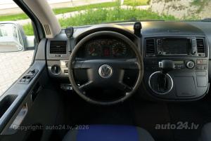 Grey Volkswagen Multivan 2005 in Tartu, with an engine capacity of 2.50 L and mileage of 349 thousand km for 7000 €, photo 10 on AUTOMOTO.COM.LV
