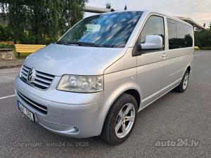 Pelēks Volkswagen Multivan 2005 Paide, ar dzinēja tilpumu 2.50 L un nobraukumu 292 tūkst. km par 7550 €, foto  vietnē AUTOMOTO.COM.LV