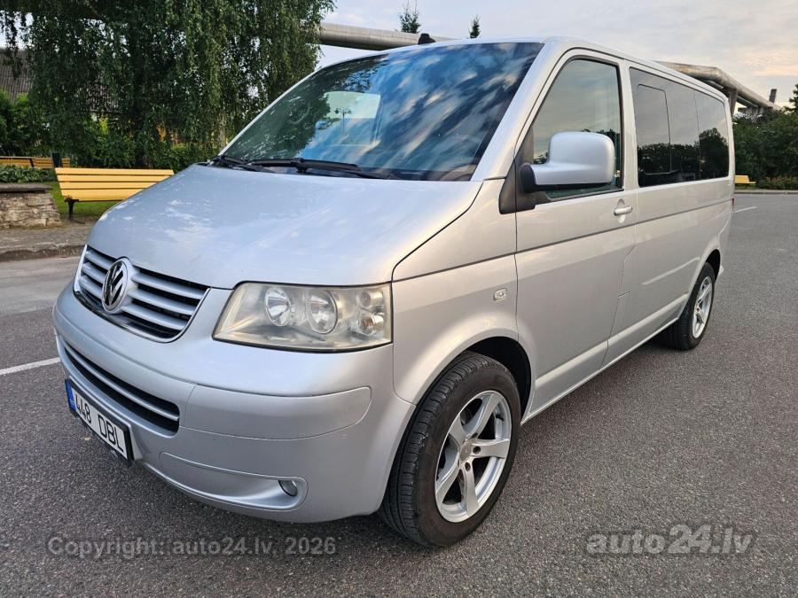 Pelēks Volkswagen Multivan 2005 Paide, ar dzinēja tilpumu 2.50 L un nobraukumu 292 tūkst. km par 7550 €, foto 1 vietnē AUTOMOTO.COM.LV