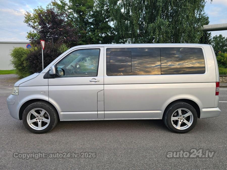Pelēks Volkswagen Multivan 2005 Paide, ar dzinēja tilpumu 2.50 L un nobraukumu 292 tūkst. km par 7550 €, foto 4 vietnē AUTOMOTO.COM.LV