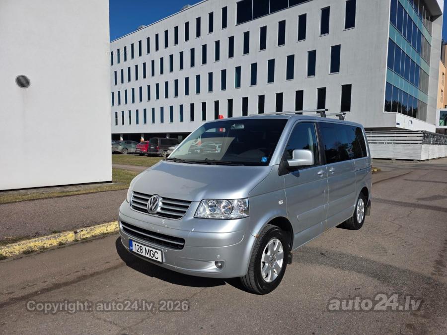 Pelēks Volkswagen Multivan 2006 Tallina, ar dzinēja tilpumu 2.50 L un nobraukumu 429 tūkst. km par 6999 €, foto 1 vietnē AUTOMOTO.COM.LV