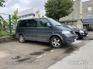 Grey Volkswagen Multivan 2007 in Tallinn, with an engine capacity of 2.50 L and mileage of 675 thousand km for 3200 €, photo 8 on AUTOMOTO.COM.LV