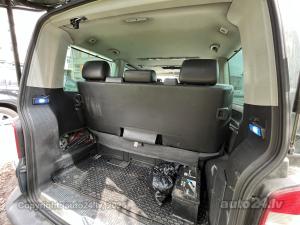 Grey Volkswagen Multivan 2007 in Tallinn, with an engine capacity of 2.50 L and mileage of 675 thousand km for 3200 €, photo 19 on AUTOMOTO.COM.LV