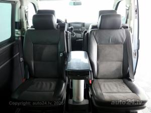 Grey Volkswagen Multivan 2007 in Tallinn, with an engine capacity of 2.50 L and mileage of 384 thousand km for 3199 €, photo 9 on AUTOMOTO.COM.LV