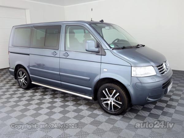 Pelēks Volkswagen Multivan 2007 Tallina, ar dzinēja tilpumu 2.50 L un nobraukumu 379 tūkst. km par 5499 €, foto 1 vietnē AUTOMOTO.COM.LV
