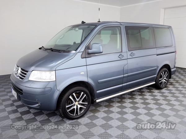 Pelēks Volkswagen Multivan 2007 Tallina, ar dzinēja tilpumu 2.50 L un nobraukumu 379 tūkst. km par 5499 €, foto 3 vietnē AUTOMOTO.COM.LV