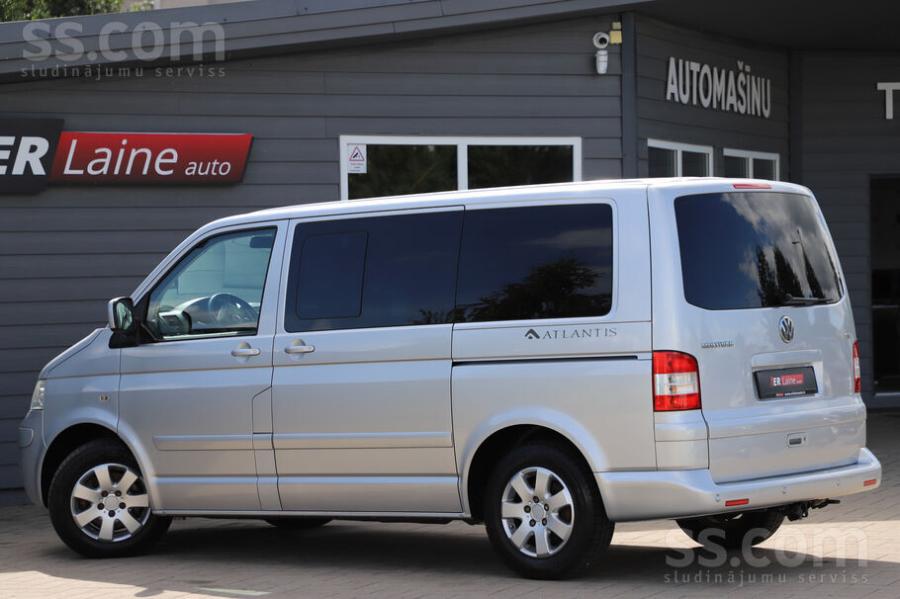Grey Volkswagen Multivan 2007 in Tukums, with an engine capacity of 2.50 L and mileage of 303 thousand km for 8200 €, photo 7 on AUTOMOTO.COM.LV