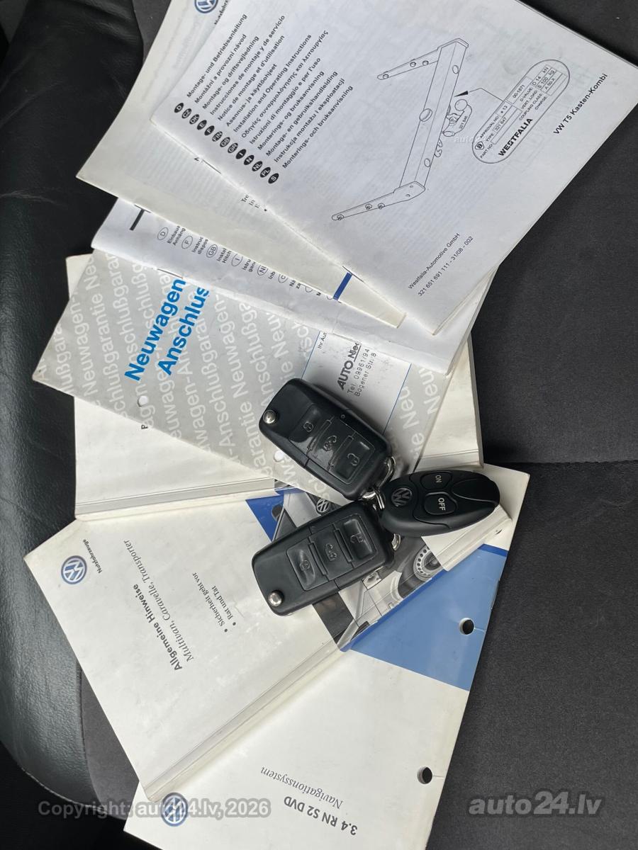 Pelēks Volkswagen Multivan 2008 Tartu, ar dzinēja tilpumu 2.50 L un nobraukumu 242 tūkst. km par 11999 €, foto 11 vietnē AUTOMOTO.COM.LV