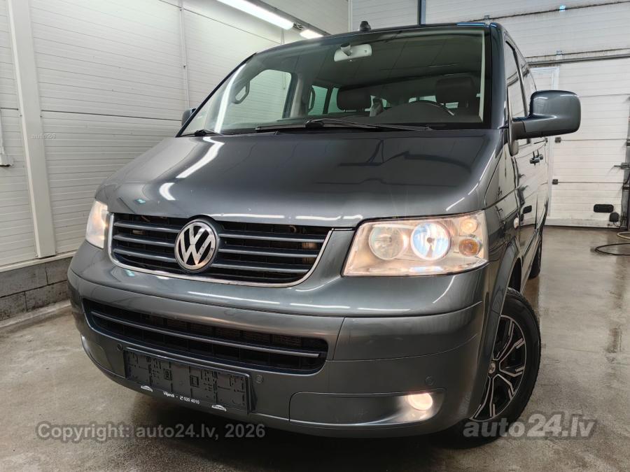 Pelēks Volkswagen Multivan 2009 Viljandi, ar dzinēja tilpumu 2.50 L un nobraukumu 319 tūkst. km par 10490 €, foto 4 vietnē AUTOMOTO.COM.LV