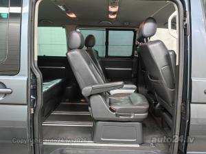 Pelēks Volkswagen Multivan 2009 Viljandi, ar dzinēja tilpumu 2.50 L un nobraukumu 319 tūkst. km par 10490 €, foto 10 vietnē AUTOMOTO.COM.LV