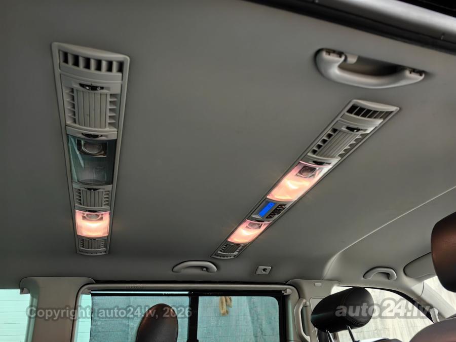 Pelēks Volkswagen Multivan 2009 Viljandi, ar dzinēja tilpumu 2.50 L un nobraukumu 319 tūkst. km par 10490 €, foto 12 vietnē AUTOMOTO.COM.LV
