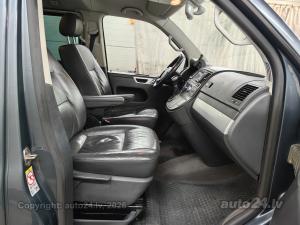 Pelēks Volkswagen Multivan 2009 Viljandi, ar dzinēja tilpumu 2.50 L un nobraukumu 319 tūkst. km par 10490 €, foto 14 vietnē AUTOMOTO.COM.LV