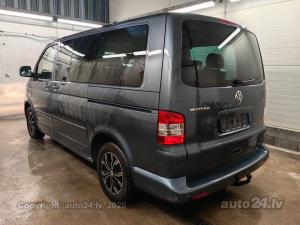 Pelēks Volkswagen Multivan 2009 Viljandi, ar dzinēja tilpumu 2.50 L un nobraukumu 319 tūkst. km par 10490 €, foto 16 vietnē AUTOMOTO.COM.LV