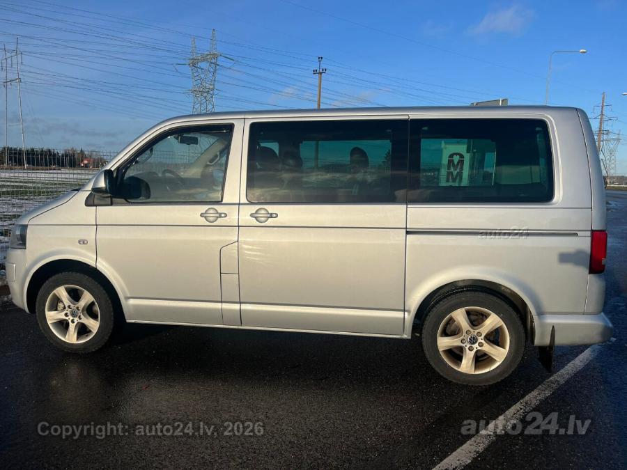 Pelēks Volkswagen Multivan 2011 Tallina, ar dzinēja tilpumu 2.00 L un nobraukumu 510 tūkst. km par 11000 €, foto 4 vietnē AUTOMOTO.COM.LV