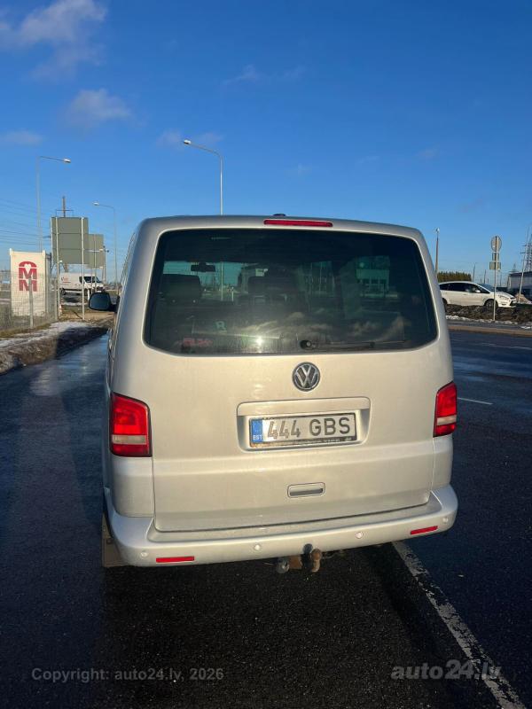 Pelēks Volkswagen Multivan 2011 Tallina, ar dzinēja tilpumu 2.00 L un nobraukumu 510 tūkst. km par 11000 €, foto 6 vietnē AUTOMOTO.COM.LV