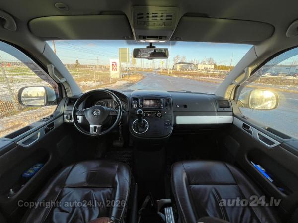 Pelēks Volkswagen Multivan 2011 Tallina, ar dzinēja tilpumu 2.00 L un nobraukumu 510 tūkst. km par 11000 €, foto 9 vietnē AUTOMOTO.COM.LV