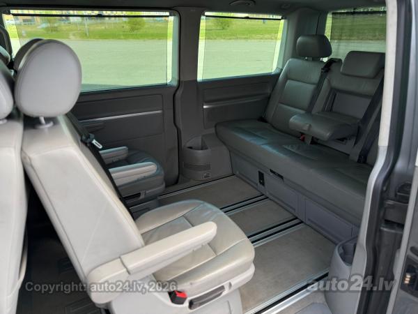 Pelēks Volkswagen Multivan 2011 Tartu, ar dzinēja tilpumu 2.00 L un nobraukumu 360 tūkst. km par 12300 €, foto 10 vietnē AUTOMOTO.COM.LV