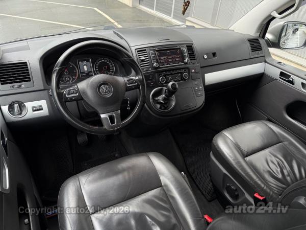 Grey Volkswagen Multivan 2012 in Tartu, with an engine capacity of 2.00 L and mileage of 430 thousand km for 9500 €, photo 7 on AUTOMOTO.COM.LV