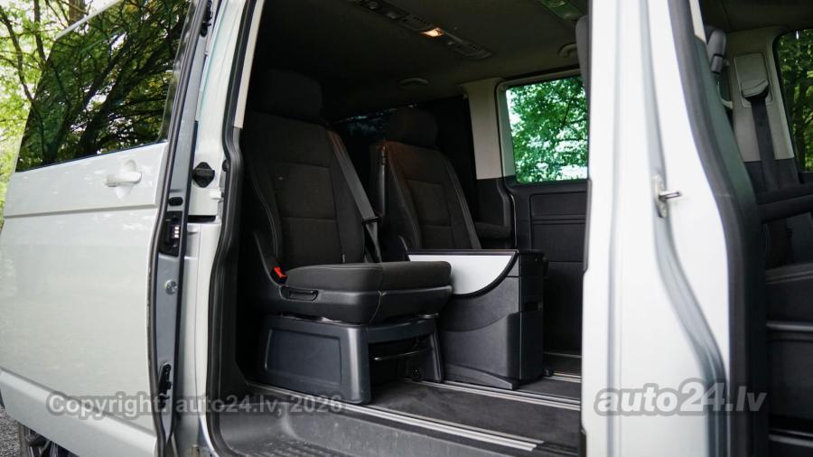 Grey Volkswagen Multivan 2016 in Tallinn, with an engine capacity of 2.00 L and mileage of 0 thousand km for 31000 €, photo 11 on AUTOMOTO.COM.LV