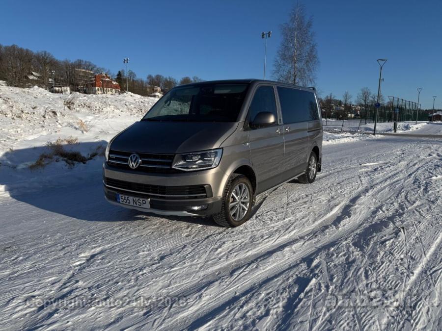 Pelēks Volkswagen Multivan 2017 Tallina, ar dzinēja tilpumu 2.00 L un nobraukumu 228 tūkst. km par 27500 €, foto 1 vietnē AUTOMOTO.COM.LV