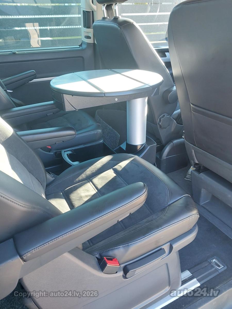 Pelēks Volkswagen Multivan 2017 Tartu, ar dzinēja tilpumu 2.00 L un nobraukumu 180 tūkst. km par 30000 €, foto 17 vietnē AUTOMOTO.COM.LV