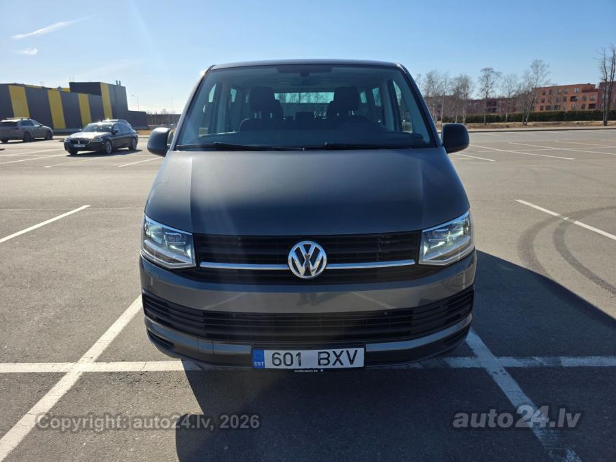 Grey Volkswagen Multivan 2018 in Tallinn, with an engine capacity of 2.00 L and mileage of 165 thousand km for 29500 €, photo 3 on AUTOMOTO.COM.LV