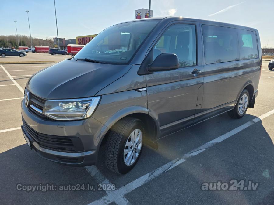 Grey Volkswagen Multivan 2018 in Tallinn, with an engine capacity of 2.00 L and mileage of 165 thousand km for 29500 €, photo 6 on AUTOMOTO.COM.LV