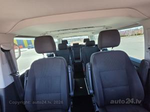 Grey Volkswagen Multivan 2018 in Tallinn, with an engine capacity of 2.00 L and mileage of 165 thousand km for 29500 €, photo 11 on AUTOMOTO.COM.LV
