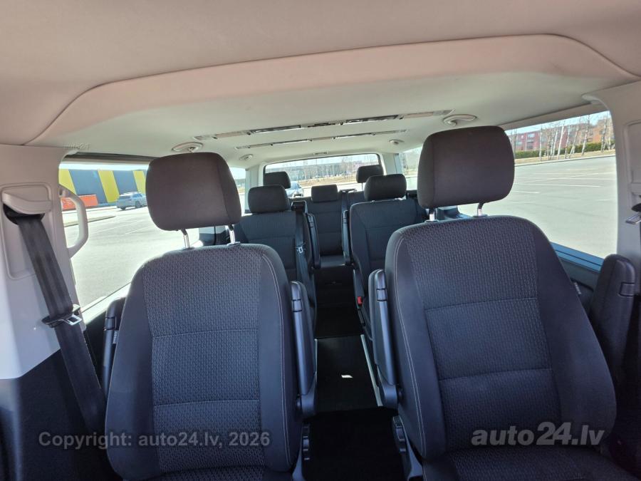 Grey Volkswagen Multivan 2018 in Tallinn, with an engine capacity of 2.00 L and mileage of 165 thousand km for 29500 €, photo 11 on AUTOMOTO.COM.LV