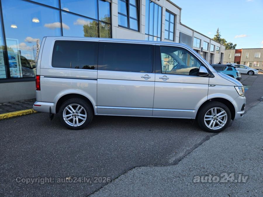 Grey Volkswagen Multivan 2018 in Tartu, with an engine capacity of 2.00 L and mileage of 235 thousand km for 33990 €, photo 12 on AUTOMOTO.COM.LV