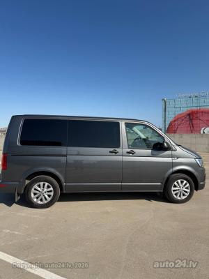 Grey Volkswagen Multivan 2019 in Tallinn, with an engine capacity of 2.00 L and mileage of 157 thousand km for 33900 €, photo 3 on AUTOMOTO.COM.LV