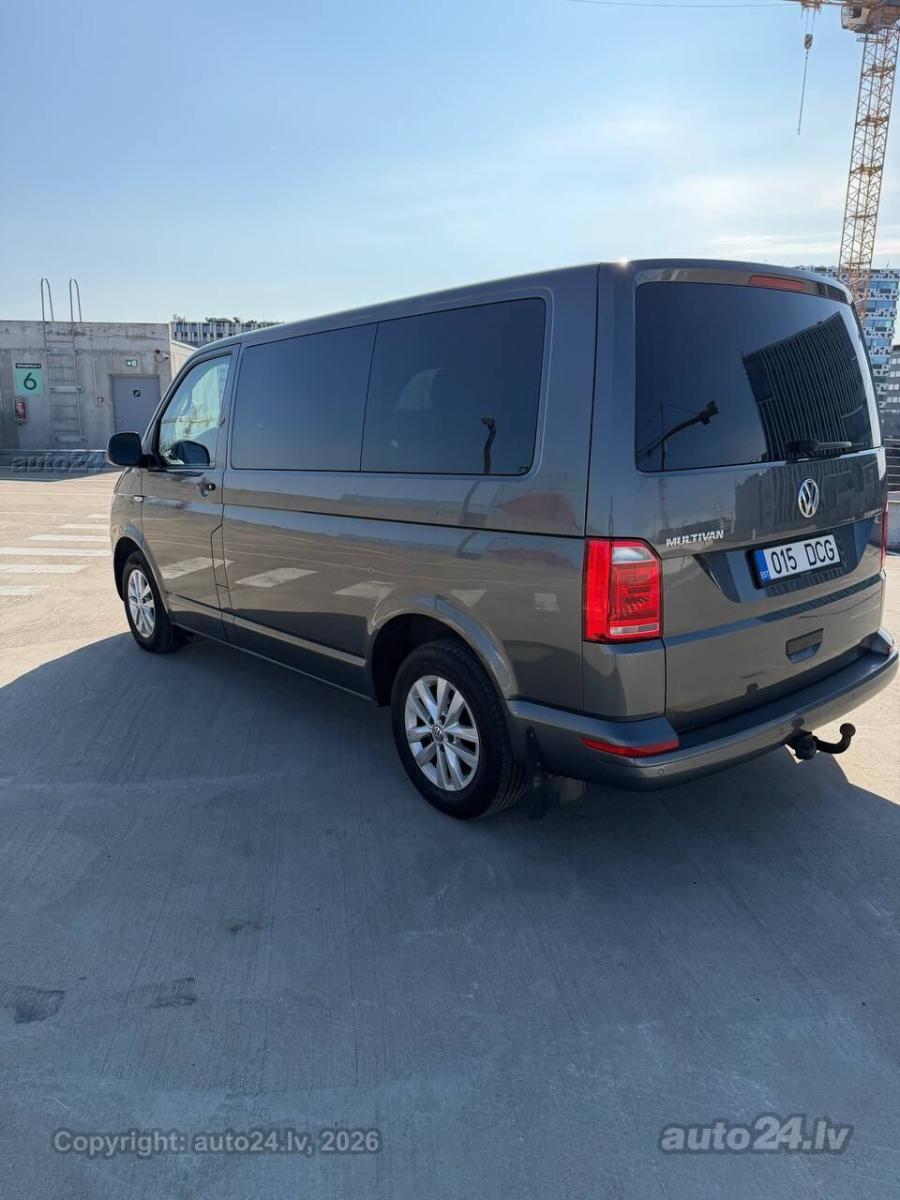 Grey Volkswagen Multivan 2019 in Tallinn, with an engine capacity of 2.00 L and mileage of 157 thousand km for 33900 €, photo 6 on AUTOMOTO.COM.LV