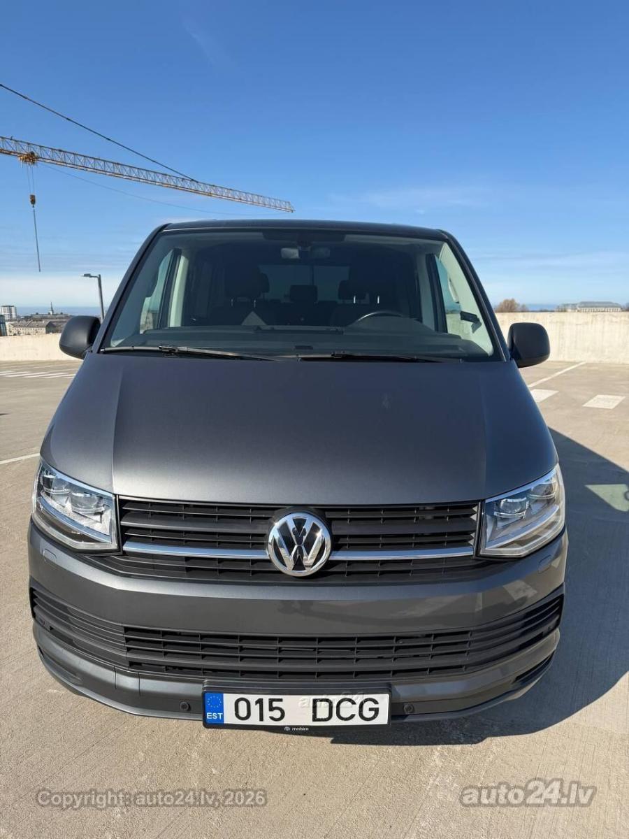 Grey Volkswagen Multivan 2019 in Tallinn, with an engine capacity of 2.00 L and mileage of 157 thousand km for 33900 €, photo 8 on AUTOMOTO.COM.LV