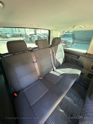 Grey Volkswagen Multivan 2019 in Tallinn, with an engine capacity of 2.00 L and mileage of 157 thousand km for 33900 €, photo 17 on AUTOMOTO.COM.LV