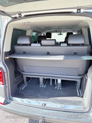 Pelēks Volkswagen Multivan 2019 Tallina, ar dzinēja tilpumu 2.00 L un nobraukumu 129 tūkst. km par 36900 €, foto 14 vietnē AUTOMOTO.COM.LV