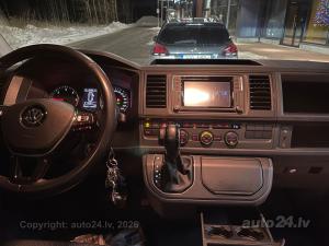 Grey Volkswagen Multivan 2019 in Tallinn, with an engine capacity of 2.00 L and mileage of 110 thousand km for 35900 €, photo 4 on AUTOMOTO.COM.LV