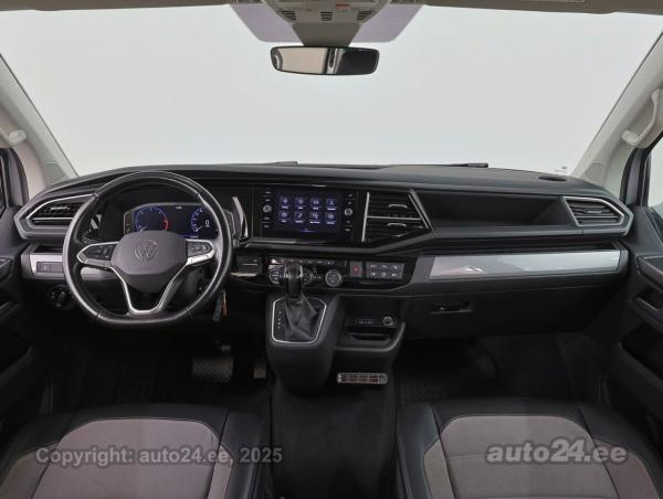 Pelēks Volkswagen Multivan 2021 Tallina, ar dzinēja tilpumu 2.00 L un nobraukumu 109 tūkst. km par 55900 €, foto 11 vietnē AUTOMOTO.COM.LV