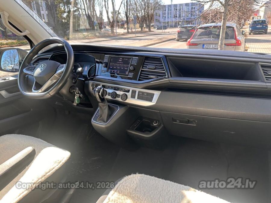 Grey Volkswagen Multivan 2021 in Tallinn, with an engine capacity of 2.00 L and mileage of 85 thousand km for 40000 €, photo 8 on AUTOMOTO.COM.LV