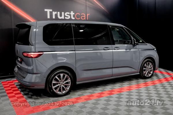 Pelēks Volkswagen Multivan 2022 Pērnava, ar dzinēja tilpumu 2.00 L un nobraukumu 143 tūkst. km par 39999 €, foto 7 vietnē AUTOMOTO.COM.LV