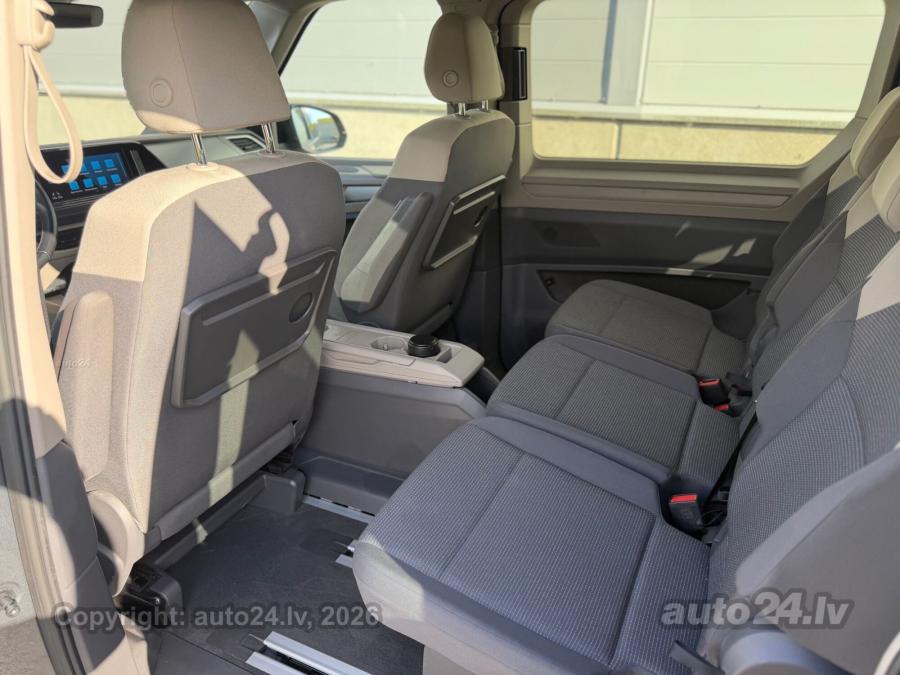 Pelēks Volkswagen Multivan 2024 Tallina, ar dzinēja tilpumu 2.00 L un nobraukumu 116 tūkst. km par 48900 €, foto 16 vietnē AUTOMOTO.COM.LV