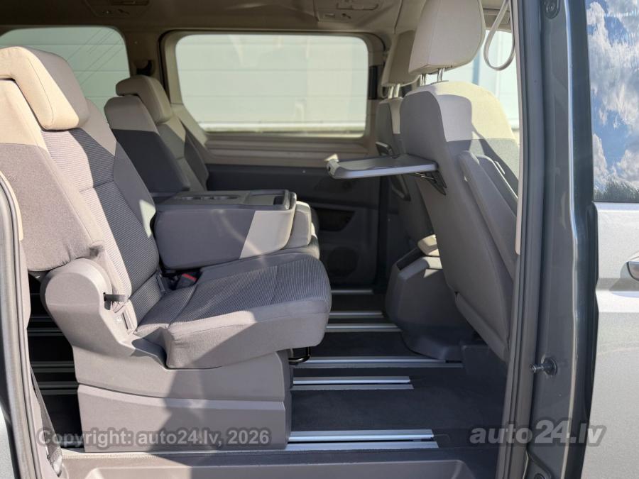 Pelēks Volkswagen Multivan 2024 Tallina, ar dzinēja tilpumu 2.00 L un nobraukumu 116 tūkst. km par 48900 €, foto 18 vietnē AUTOMOTO.COM.LV