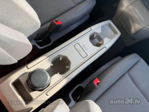 Pelēks Volkswagen Multivan 2024 Tallina, ar dzinēja tilpumu 2.00 L un nobraukumu 116 tūkst. km par 48900 €, foto 22 vietnē AUTOMOTO.COM.LV