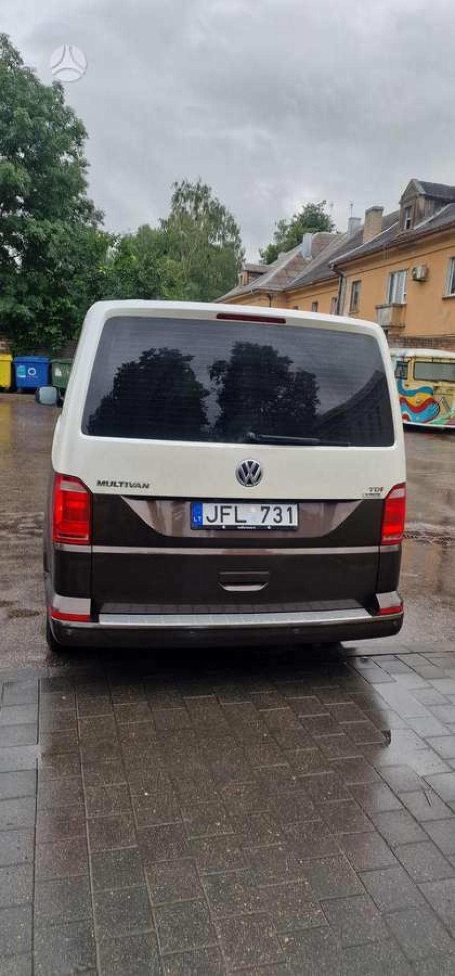 Volkswagen Multivan 2016 in Kaunas, with an engine capacity of 1.97 L and mileage of 314 thousand km for 17800 €, photo 6 on AUTOMOTO.COM.LV