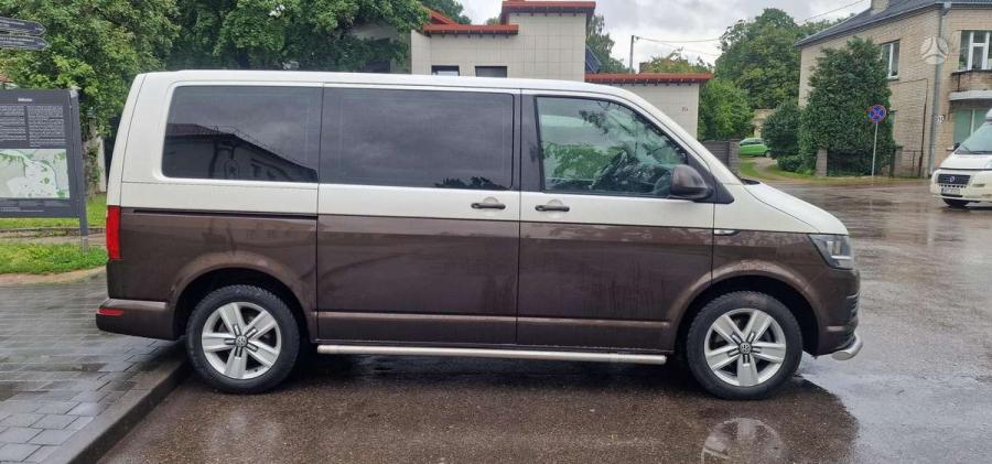 Volkswagen Multivan 2016 in Kaunas, with an engine capacity of 1.97 L and mileage of 314 thousand km for 17800 €, photo 8 on AUTOMOTO.COM.LV