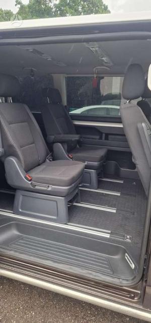 Volkswagen Multivan 2016 in Kaunas, with an engine capacity of 1.97 L and mileage of 314 thousand km for 17800 €, photo 9 on AUTOMOTO.COM.LV