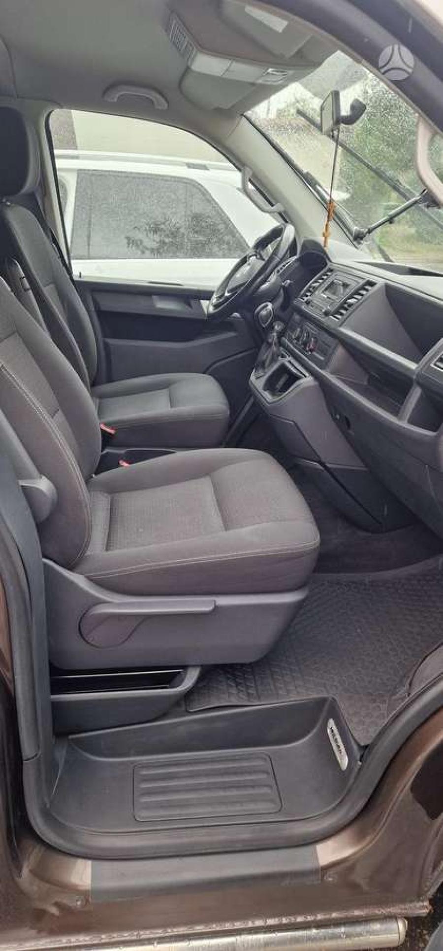 Volkswagen Multivan 2016 in Kaunas, with an engine capacity of 1.97 L and mileage of 314 thousand km for 17800 €, photo 12 on AUTOMOTO.COM.LV