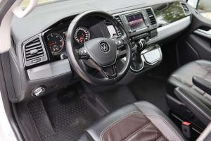 Volkswagen Multivan 2019 Alīta, ar dzinēja tilpumu 2.00 L un nobraukumu 105 tūkst. km par 36950 €, foto 10 vietnē AUTOMOTO.COM.LV