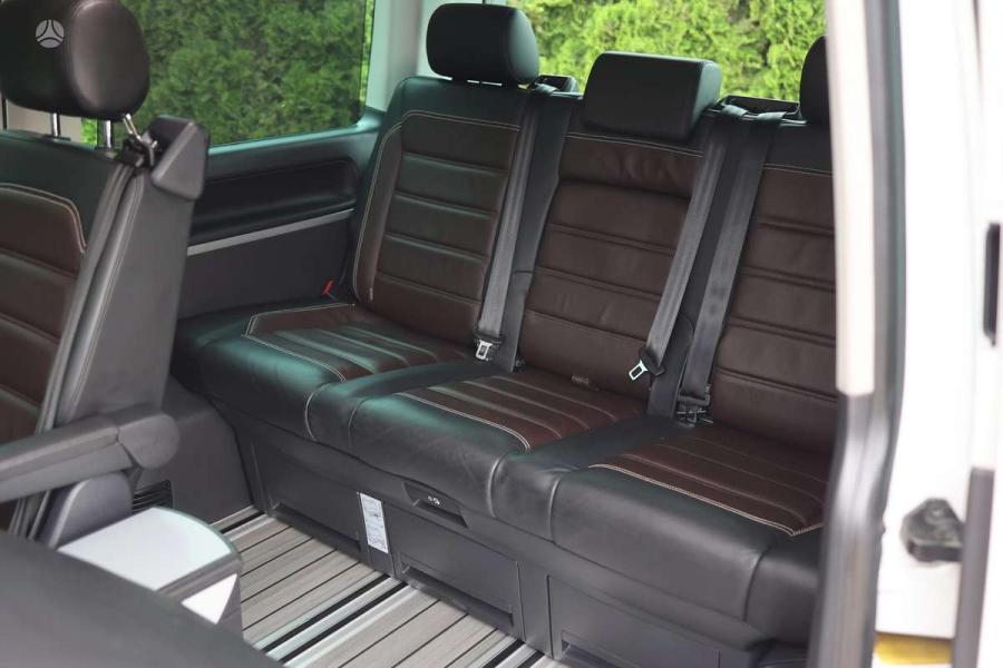 Volkswagen Multivan 2019 Alīta, ar dzinēja tilpumu 2.00 L un nobraukumu 105 tūkst. km par 36950 €, foto 15 vietnē AUTOMOTO.COM.LV